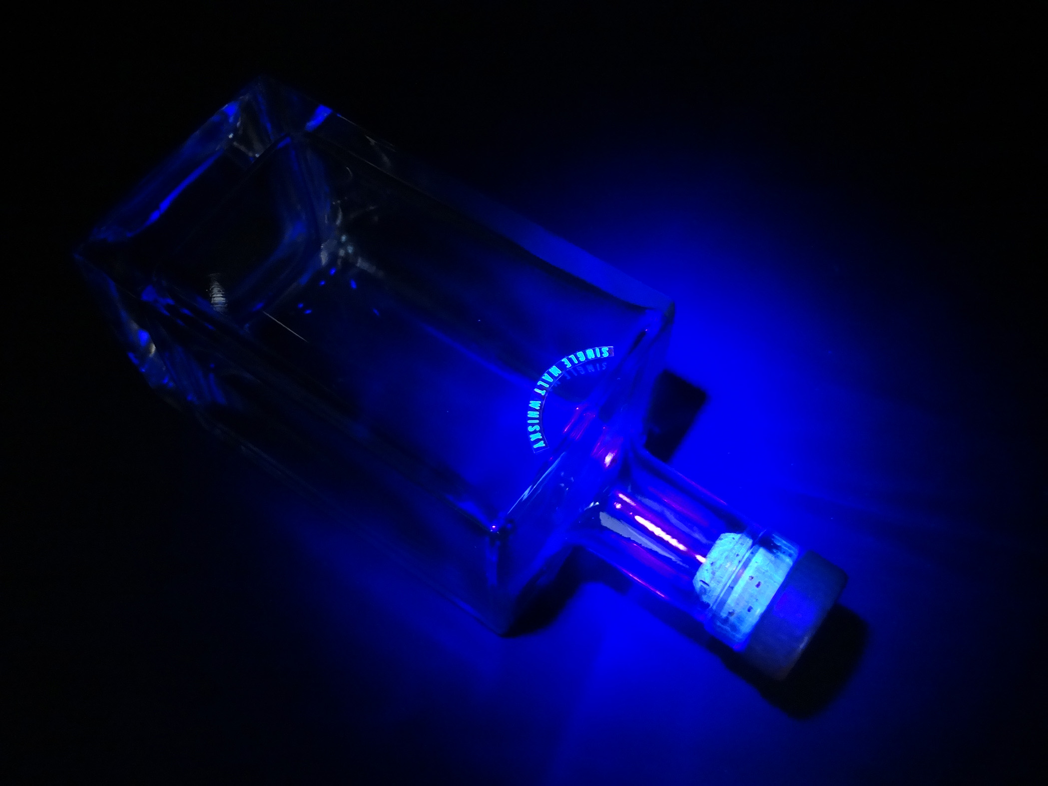 How UV helps your bottles stand out in a club or a bar | Signet